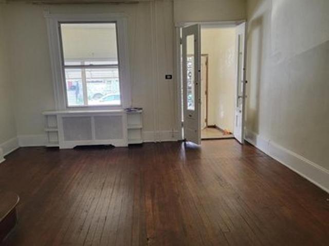 58 N 62nd St, Philadelphia, PA 19139