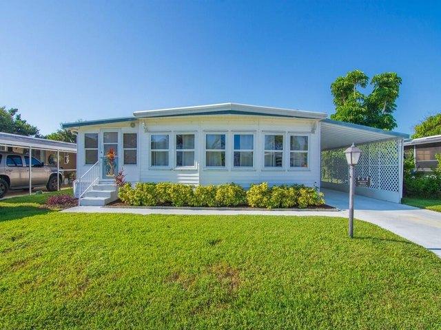 58 NE Village Ln, Jensen Beach, FL 34957