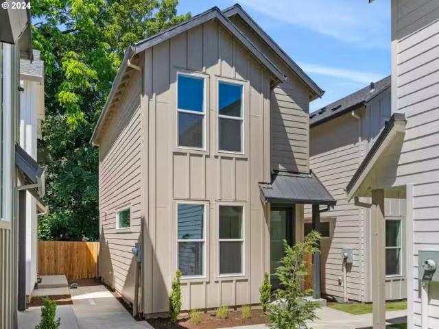 58 NE STANTON ST, PORTLAND, OR 97212 Single Family Residence F.