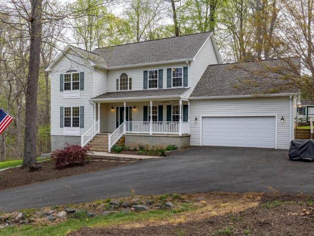 58 Oak Terrace Dr