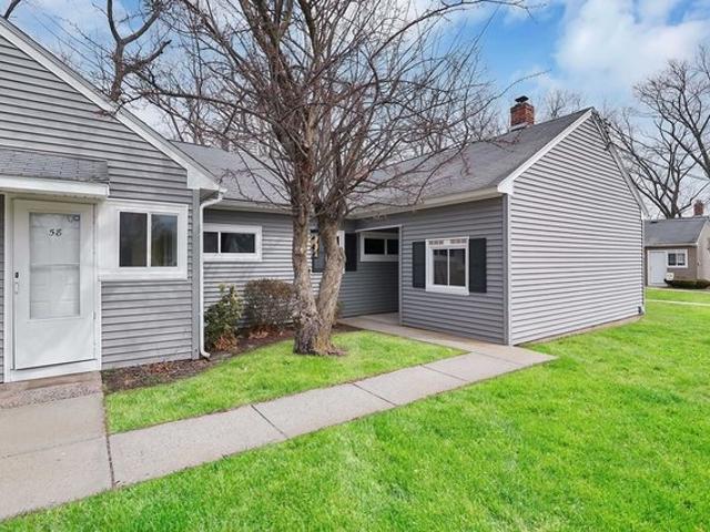 58 Robinridge Rd Unit 58, Chicopee, MA 01022