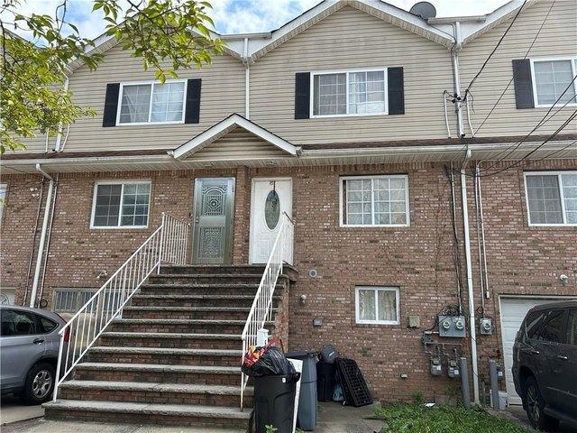 58 Roff St, Staten Island, NY 10304