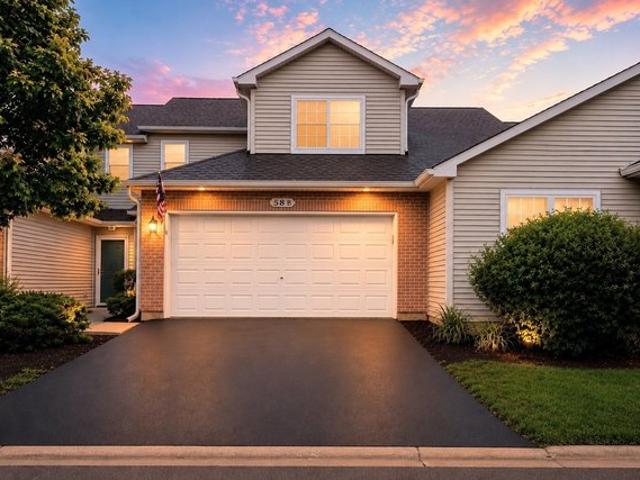 58 Rolling Oaks Rd Unit B, Sugar Grove, IL 60554