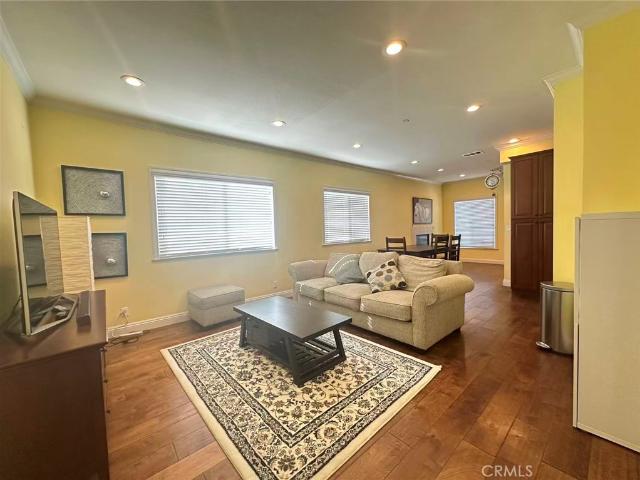 58 S Altadena Dr, Pasadena, CA 91107 | MLS #TR26056 | Compass