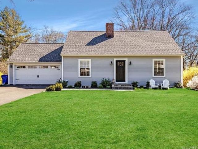 58 Soundview Rd, Ridgefield, CT 06877