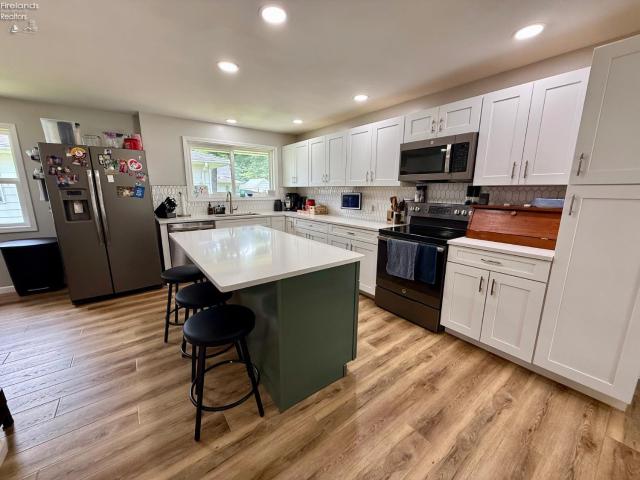 58 Stoutenburg Drive