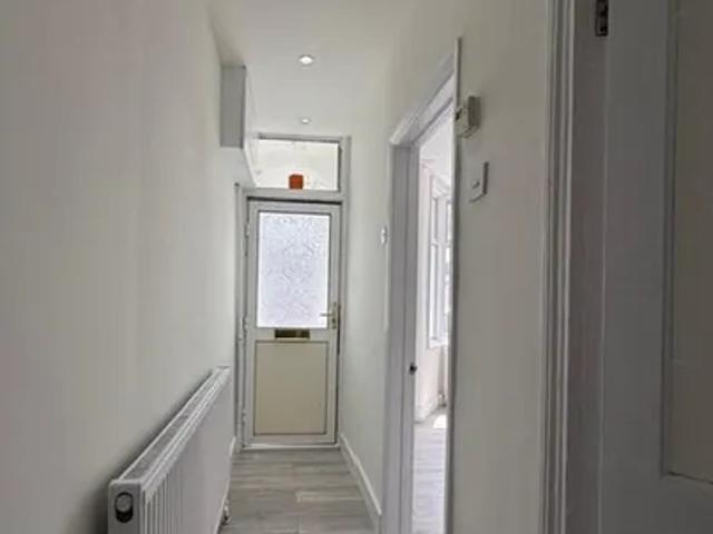 58 Stamford Road, London, E6 1LR, United Kingdom | 3 bed townhouse for rent #167620519 | Rentberry