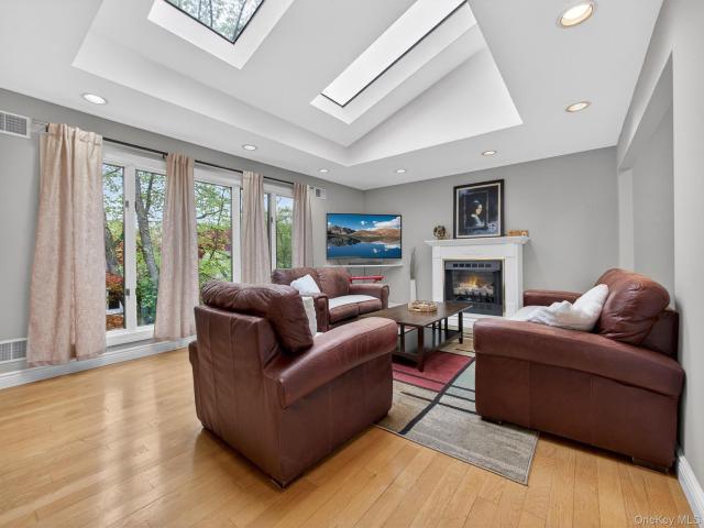 58A New Hempstead Road