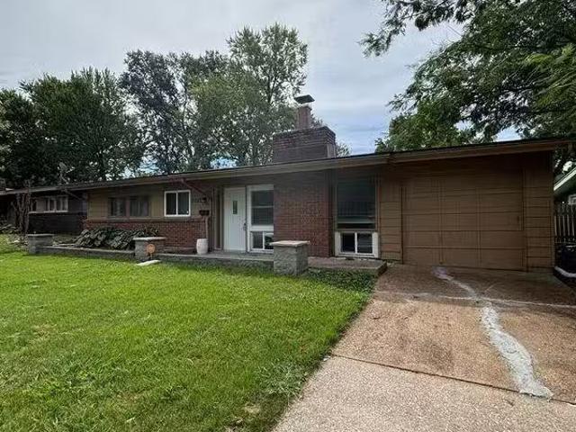 59042153 2340 Saint Catherine St