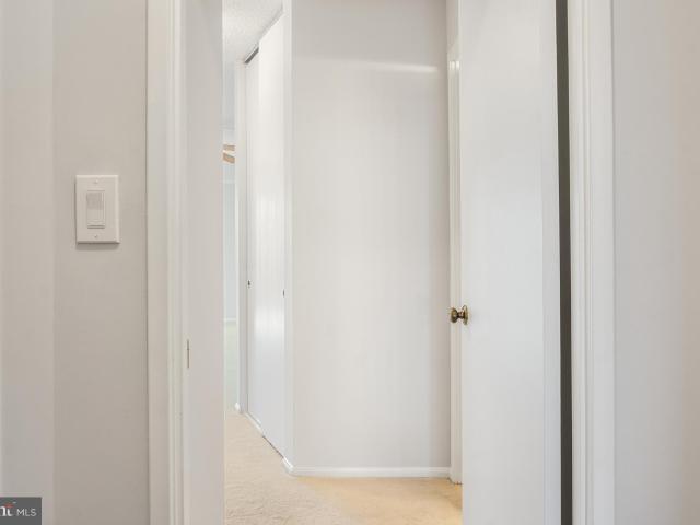 5904 Mt Eagle Dr, Unit 718, Alexandria, VA 22303 | MLS #VAFX2327