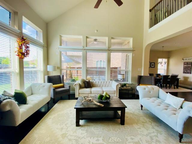 5904 Mickelson Way
