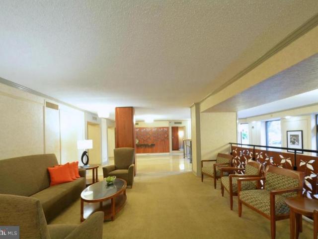 5904 Mount Eagle Drive # 817