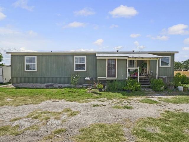 5904 FM 621, Martindale, TX 78655