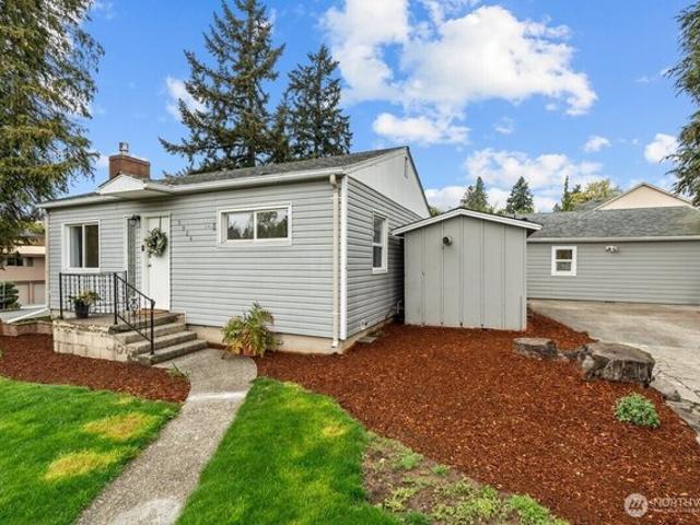 5904 S 149th St, Tukwila, WA 98168
