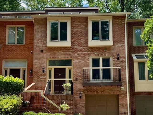 5904 Valerian Ln, Rockville, MD 20852