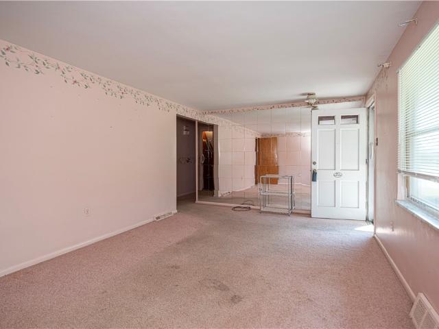 5904 Victor Circle