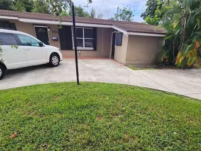 59050922 701 Sw 68th Ter