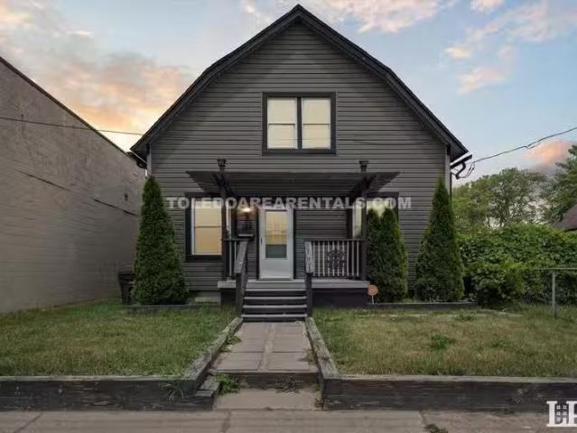 59052850 196 W Sylvania Ave