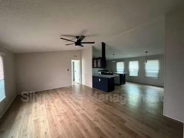 59053039 18533 Comanche Rd