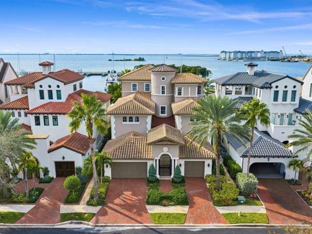 5905 Beacon Shores St, Tampa, FL 33616