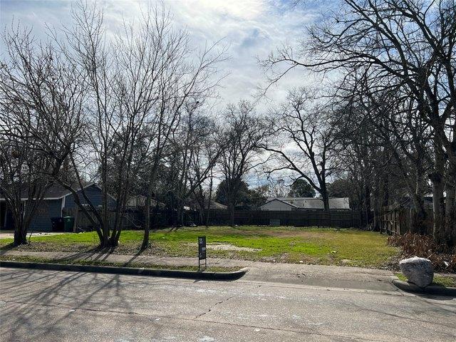 5905 Beechnut St, Houston, TX 77074