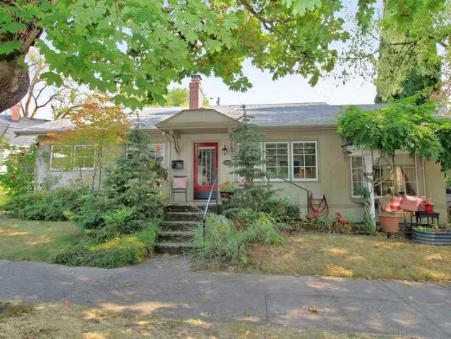 59063533 1812 Se Harrison St