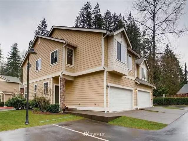 59065947 1042 215th Pl Se