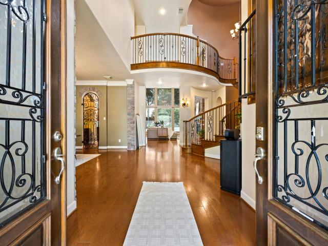 5906 Dillon Creek Lane