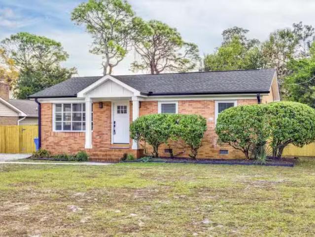 5906 Longleaf Dr. Myrtle Beach, SC 29577