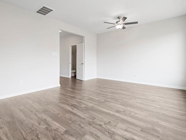 5906 Peony Place