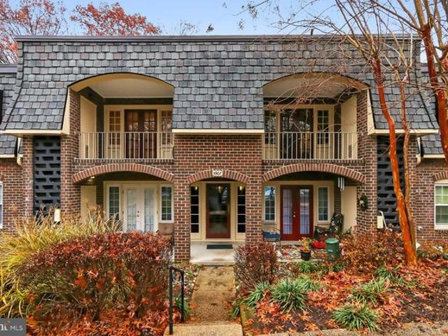 5907 Noblestown Rd Apt D, Springfield, VA 22152