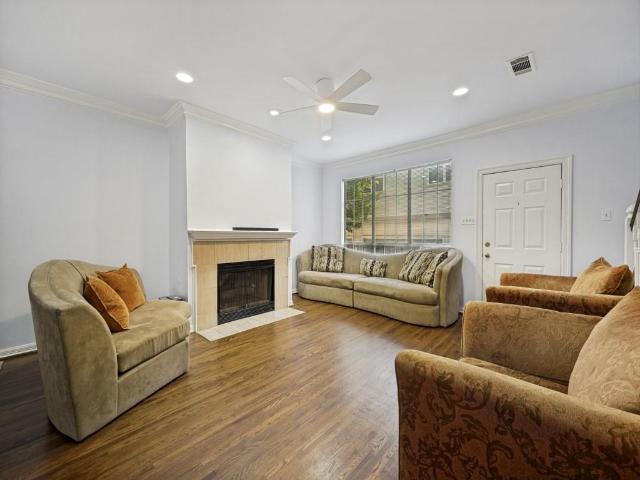 5907 Hillcrest Avenue # C2