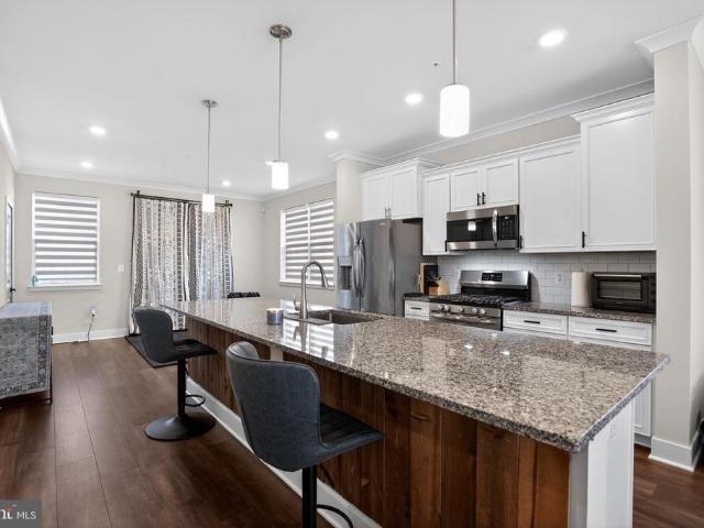 5907 Kate Chopin Place