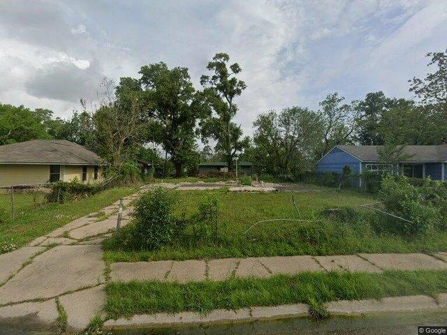 5907 Ridgeway Dr, Houston, TX 77033