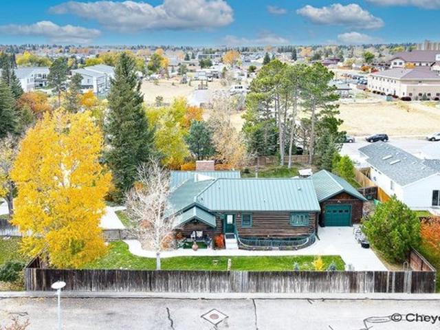 5907 Townsend Pl, Cheyenne, WY 82009