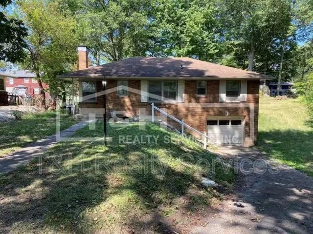 59086085 2700 W 11th St