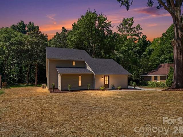5908 McNair Rd, Charlotte, NC 28212