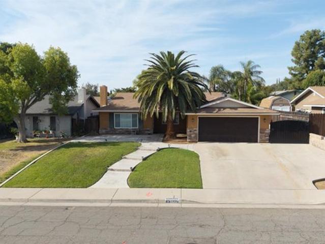 5908 Fair Oaks Dr, Bakersfield, CA 93306