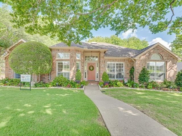 5908 Yacht Club Dr, Rockwall, TX 75032