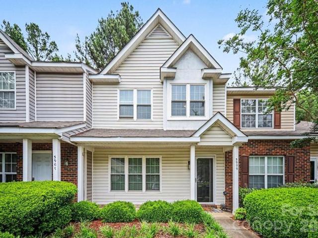 5909 Cougar Ln, Charlotte, NC 28269