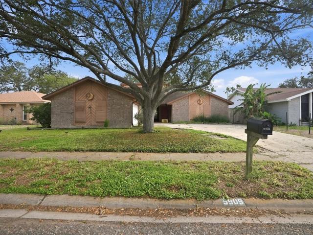 5909 Golden Canyon
