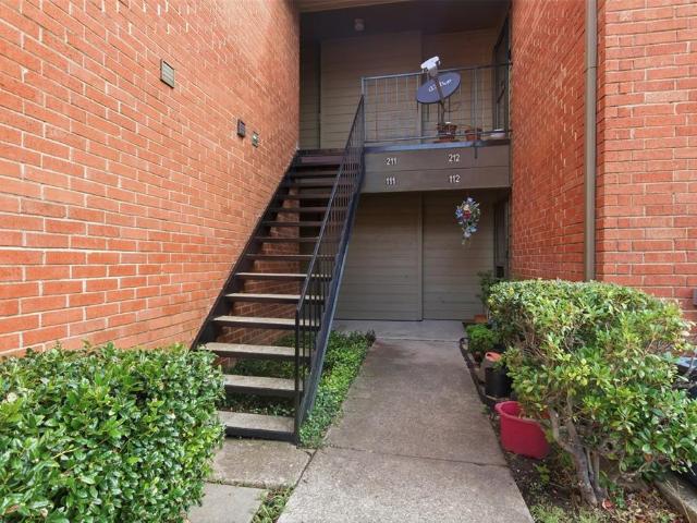 5909 Lake Hubbard Parkway # 211