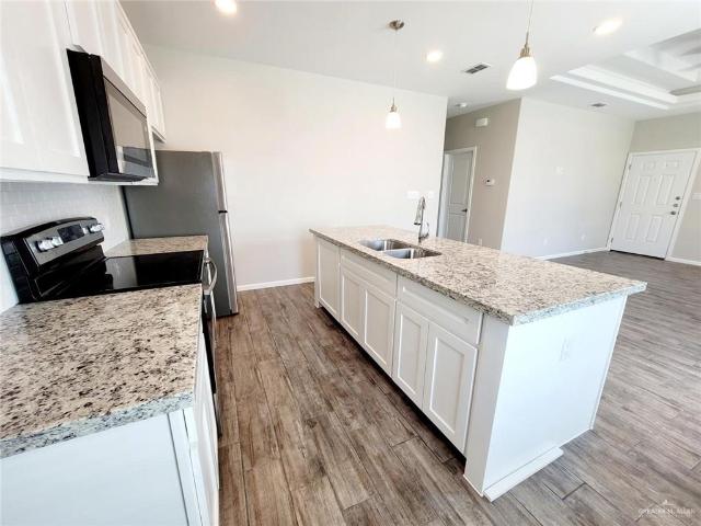 5909 Sandpiper Avenue 4