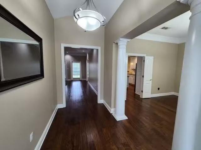 59009331 15035 Swan Lake Boulevard