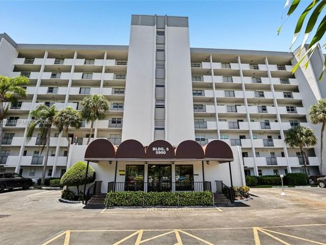 5900 NW 44th St Apt 312, Lauderhill, FL 33319