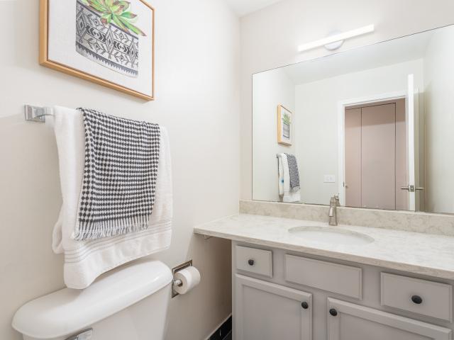 5900 Oakwood Drive # 2L