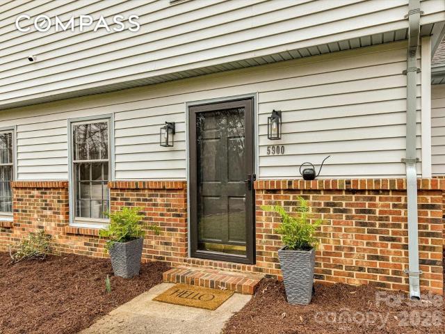 5900 Cabotwood Ln, Charlotte, NC
