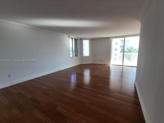 5900 Collins Ave #501, Miami Beach, FL 33140