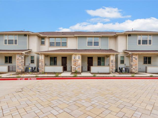 5900 Highway 287 Frontage Rd, Arlington, TX 76017 | MLS #19111 | Compass