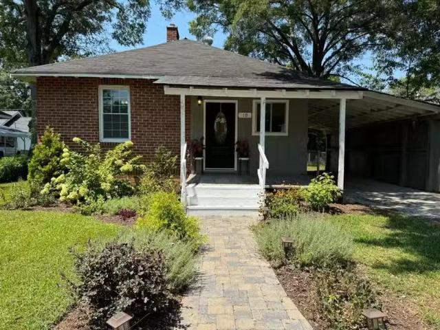 59010344 10 Elmwood St Ne
